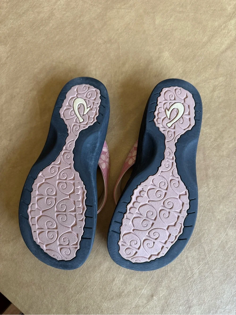 OluKai | Shoes | Olukai Pink Floral Thong Sandals With Black Footbed ...